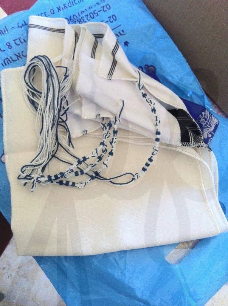 String Tying Styles - Blue Fringes - Techeiles - Tekhelet - Techelet ...