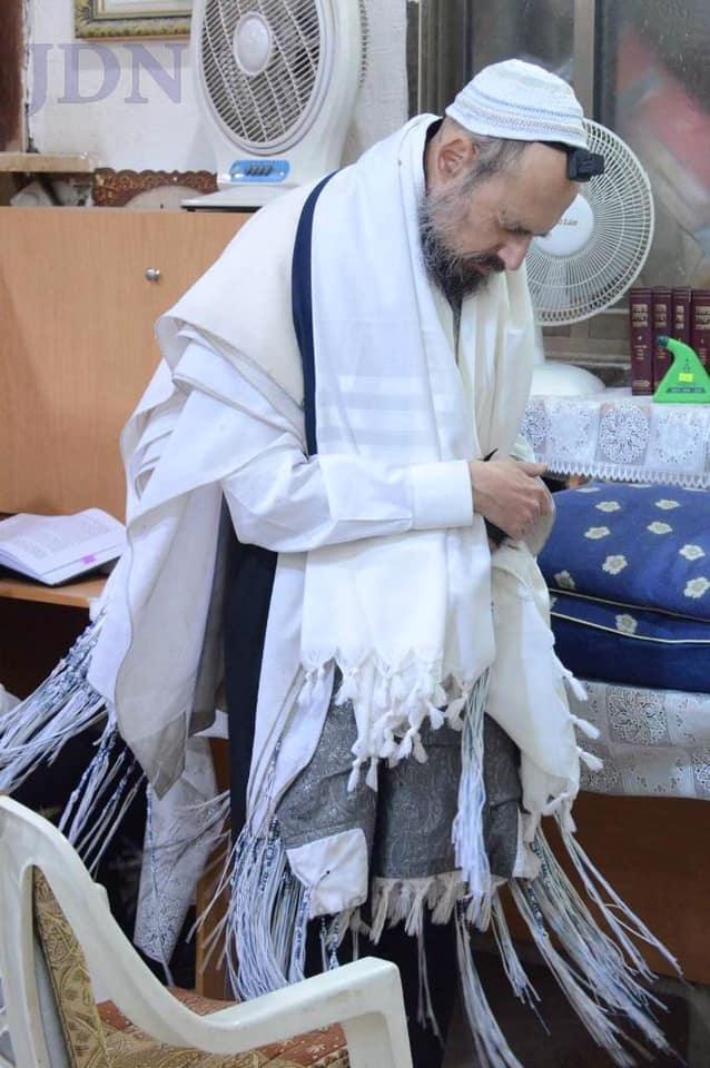 Talleisim - Miscellaneous - Blue Fringes - Techeiles - Tekhelet ...